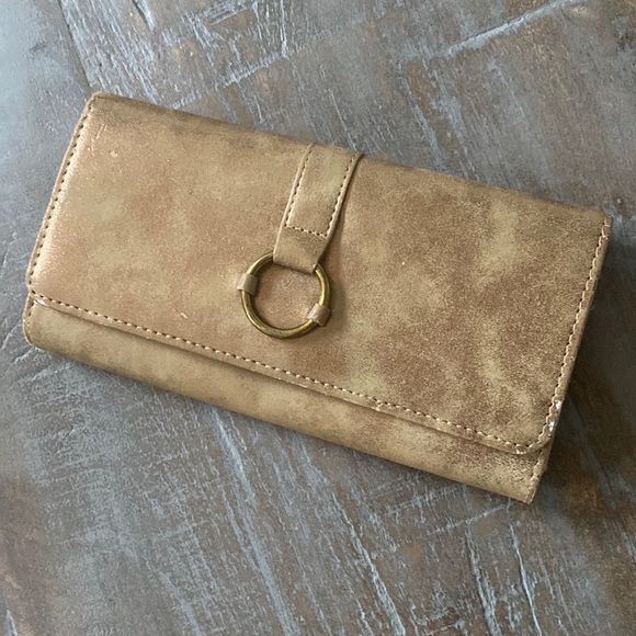 Universal Thread | Bags | Universal Thread Gold Wallet Cardholder ...